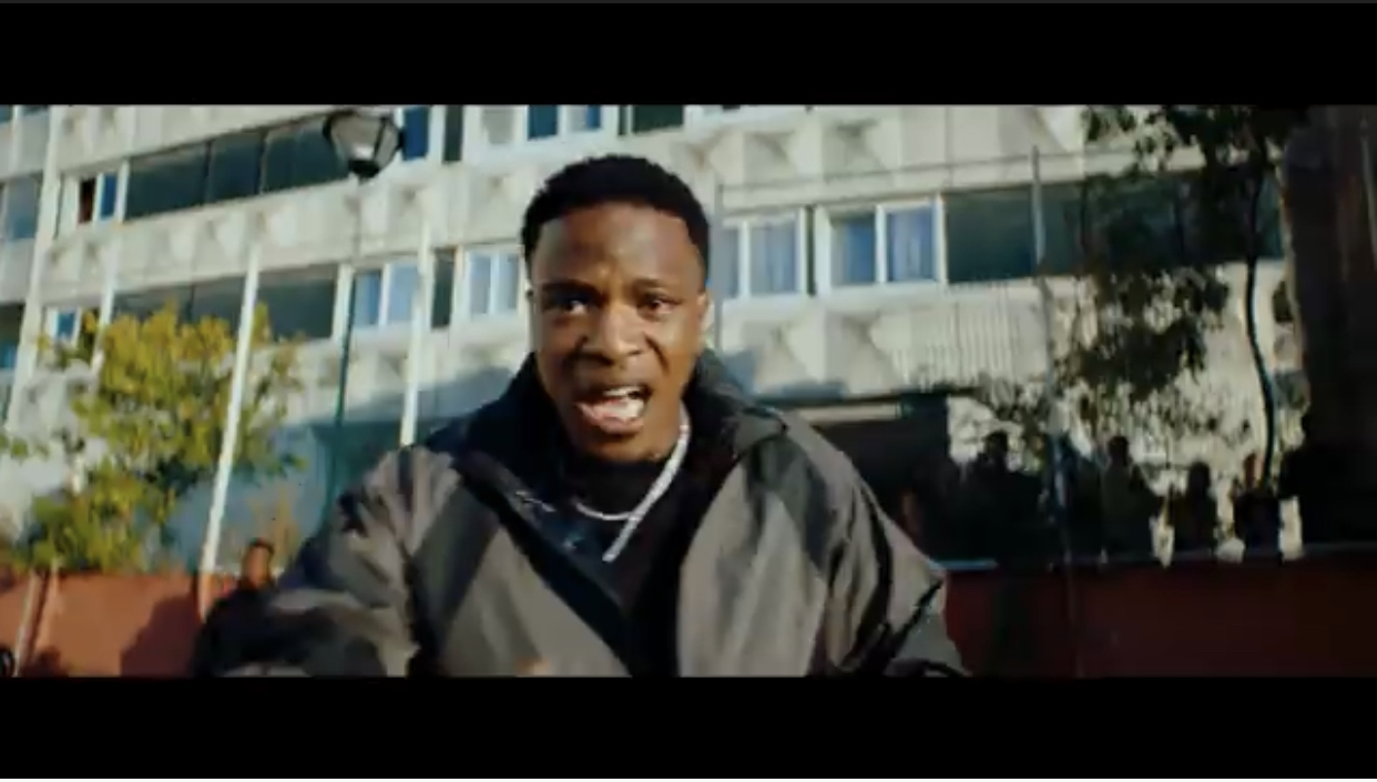 Fresh feat. Niska - Allez dehors (Clip Officiel) - Août 2022 - Coqlakour